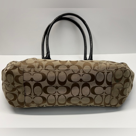 Coach | Bags | Coach Signature C Jacquard Bleecker Tanblack Leather ...